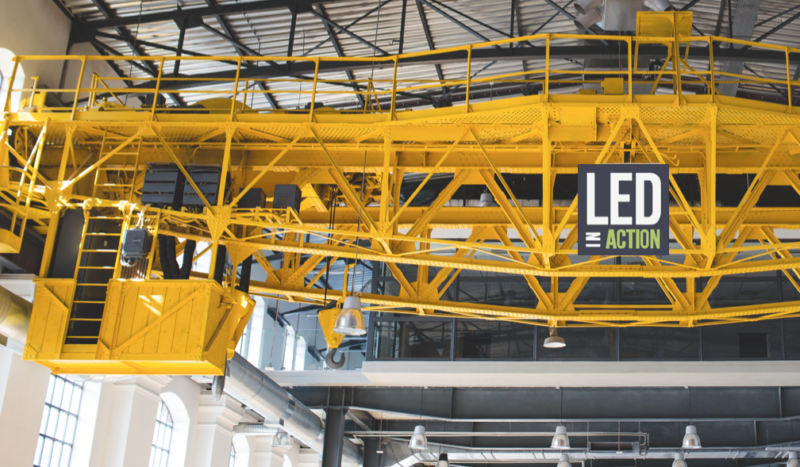 Overhead Crane LED - LEDinAction - 1000W Replacement - Lightweight
